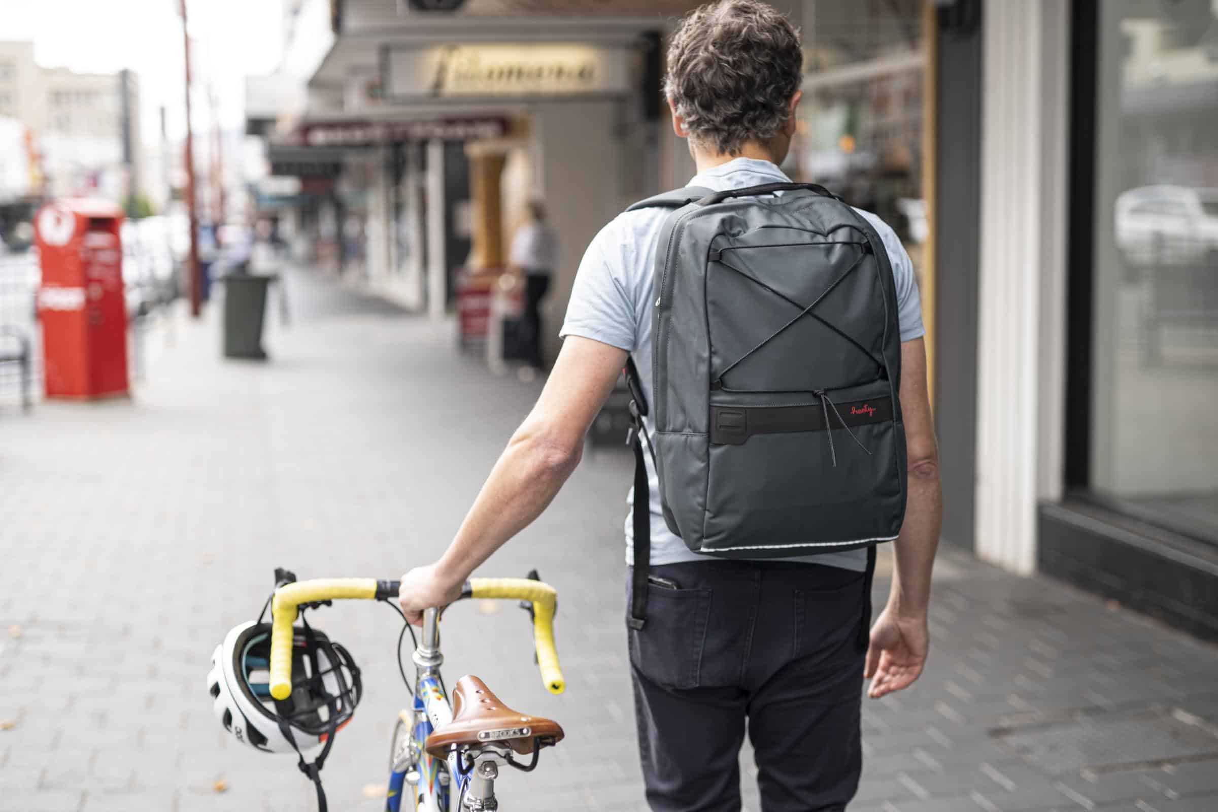 The Anatomy of a Great Urban Backpack | Henty